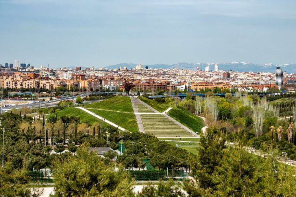 Qué ver en Usera, España【 2025